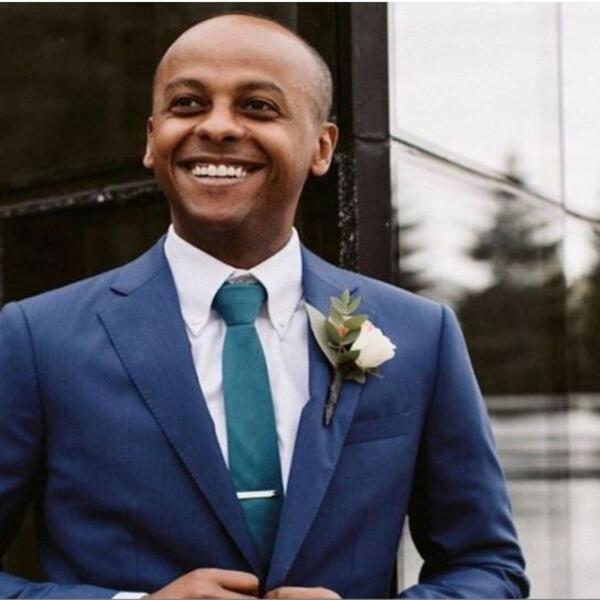 How to Wear a Tie Clip - The Ultimate Guide | Soxy