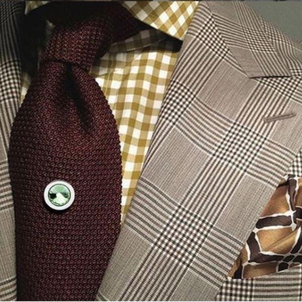 How to Wear a Tie Clip - The Ultimate Guide | Soxy