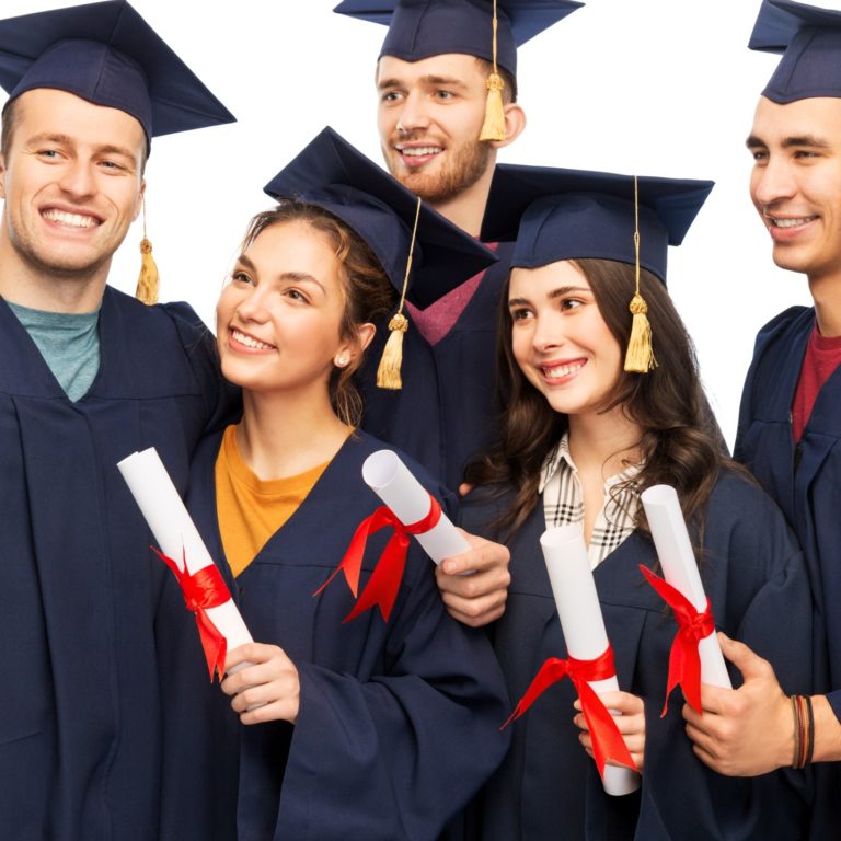 How to Wear a Graduation Cap - The Ultimate Guide | Soxy