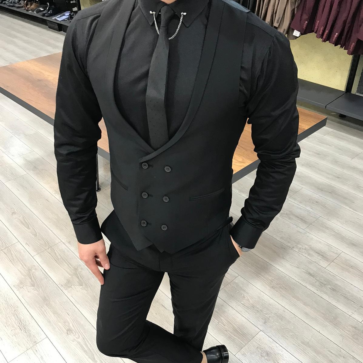 What to Wear to a Funeral - The Ultimate Guide | Soxy