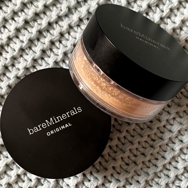 Best Powder Foundation of 2022: Our Top 17 Picks - Read This First