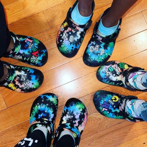 How To Wear Crocs - Read This First