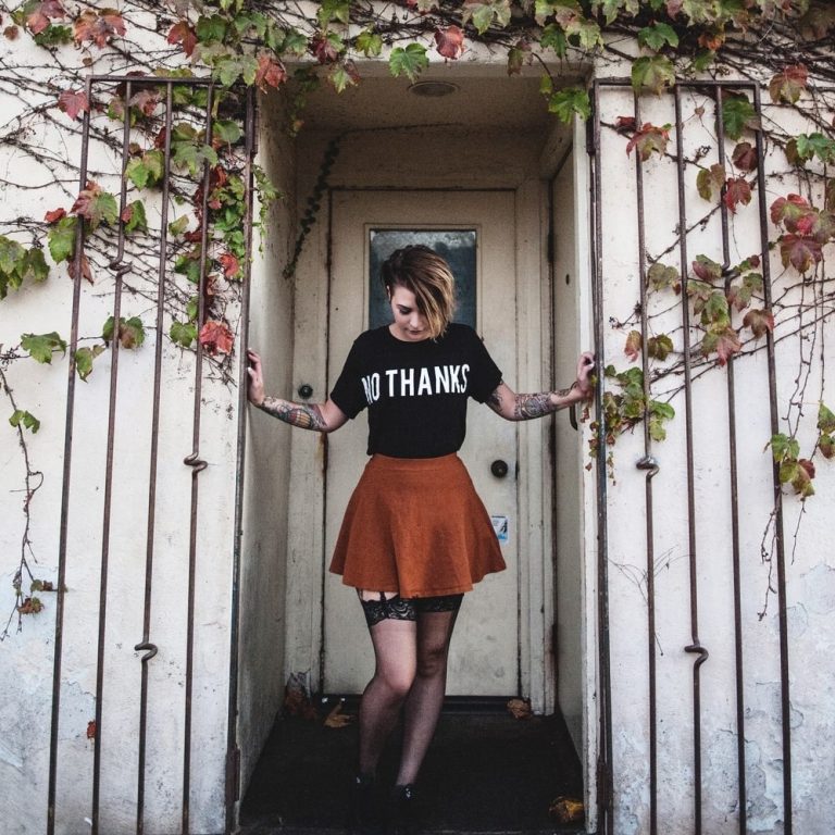 How To Wear a Garter Belt - Read This First