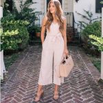 What to Wear in 80 Degree Weather - Read This First