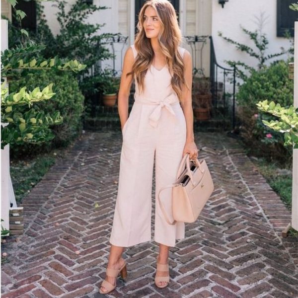 What to Wear in 80 Degree Weather - Read This First