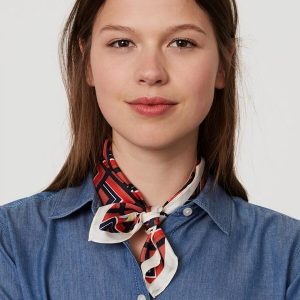 How to Wear a Square Scarf - Read This First