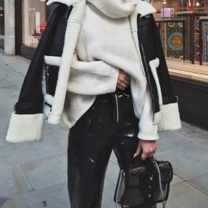 What to Wear in 50 Degree Weather - Read This First
