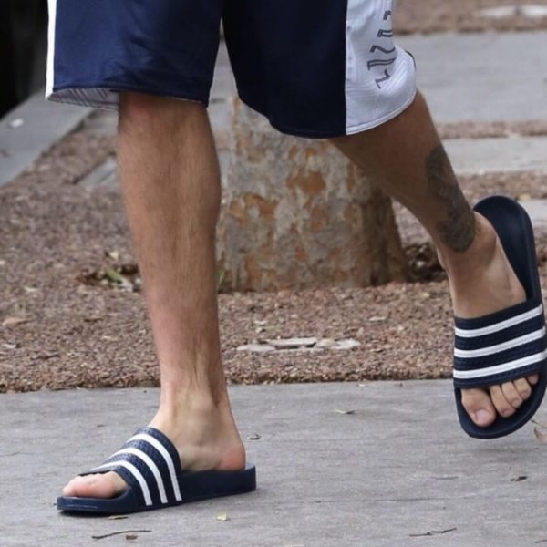 8 Best Men’s Designer Slides - Read This First