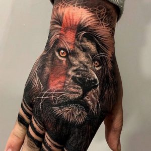 32 Best Lion Hand Tattoo Ideas - Read This First