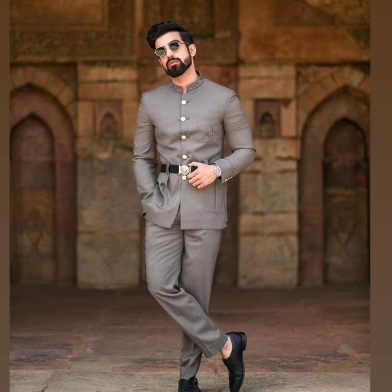 What to Wear to a Formal Wedding - Read This First