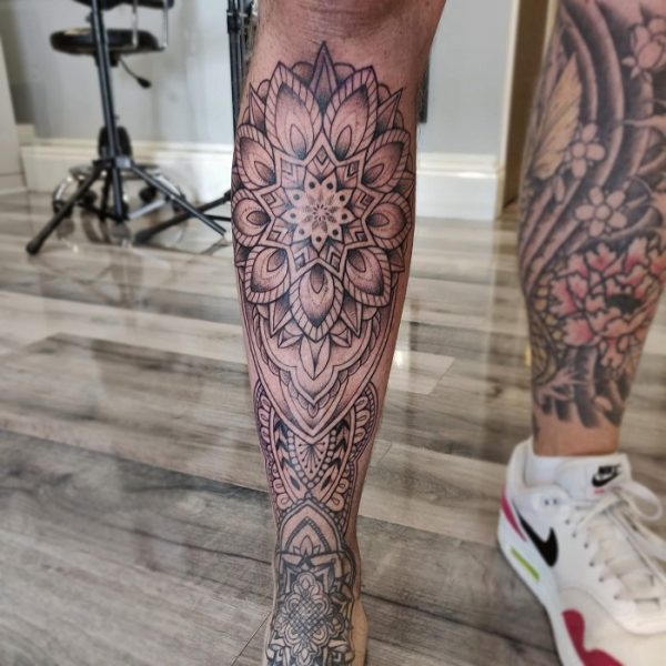 31 Best Shin Tattoo Ideas - Read This First