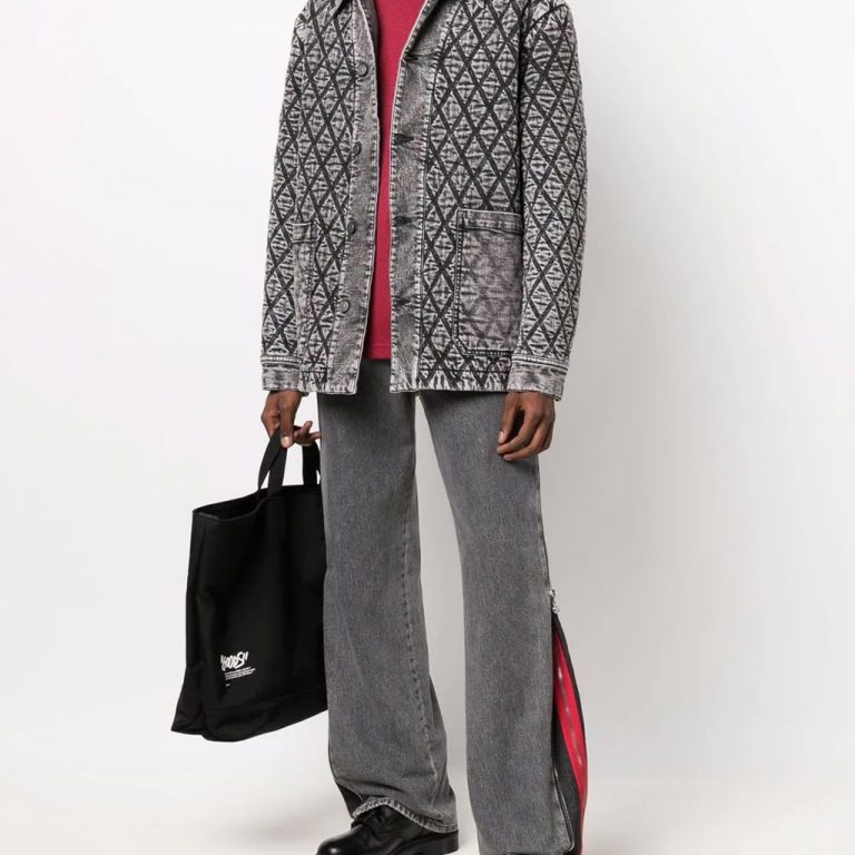 What To Wear With Grey Jeans - Read This First