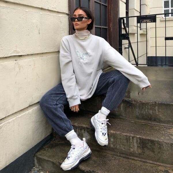 How To Wear Oversized Sweaters - Read This First How To Wear Oversized Sweaters - Read This First