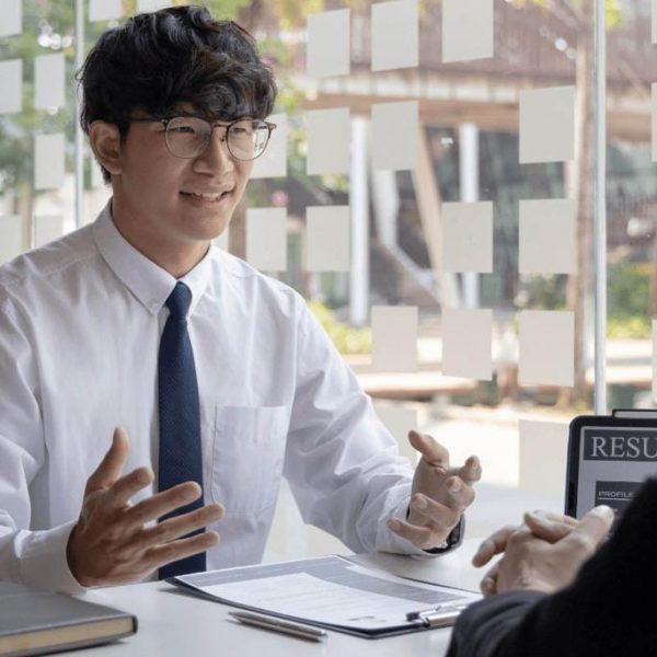 What To Wear To An Interview As A Teenager - Read This First