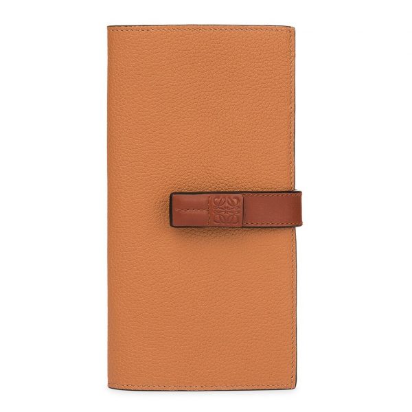 13 Best Designer Wallets For Women - Read This First